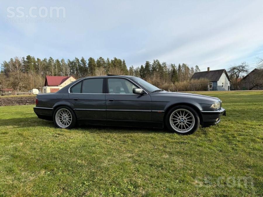 Pelēks BMW 730 1999 Rīga, ar dzinēja tilpumu 3.00 L un nobraukumu 355 tūkst. km par 7500 €, foto 18 vietnē AUTOMOTO.COM.LV