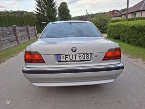 Grey BMW 730 1999 in Kretinga, with an engine capacity of 2.93 L and mileage of 390 thousand km for 3200 €, photo 5 on AUTOMOTO.COM.LV