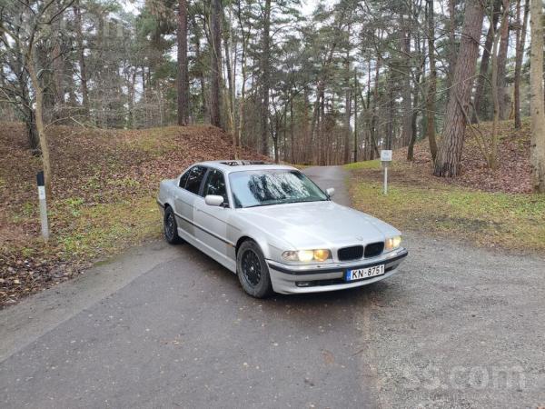Grey BMW 730 2000 in Jurmala, with an engine capacity of 3.00 L and mileage of 481 thousand km for 3200 €, photo 1 on AUTOMOTO.COM.LV