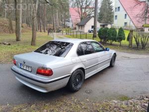 Grey BMW 730 2000 in Jurmala, with an engine capacity of 3.00 L and mileage of 481 thousand km for 3200 €, photo 4 on AUTOMOTO.COM.LV
