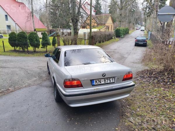 Grey BMW 730 2000 in Jurmala, with an engine capacity of 3.00 L and mileage of 481 thousand km for 3200 €, photo 5 on AUTOMOTO.COM.LV