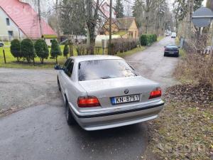 Grey BMW 730 2000 in Jurmala, with an engine capacity of 3.00 L and mileage of 481 thousand km for 3200 €, photo 5 on AUTOMOTO.COM.LV