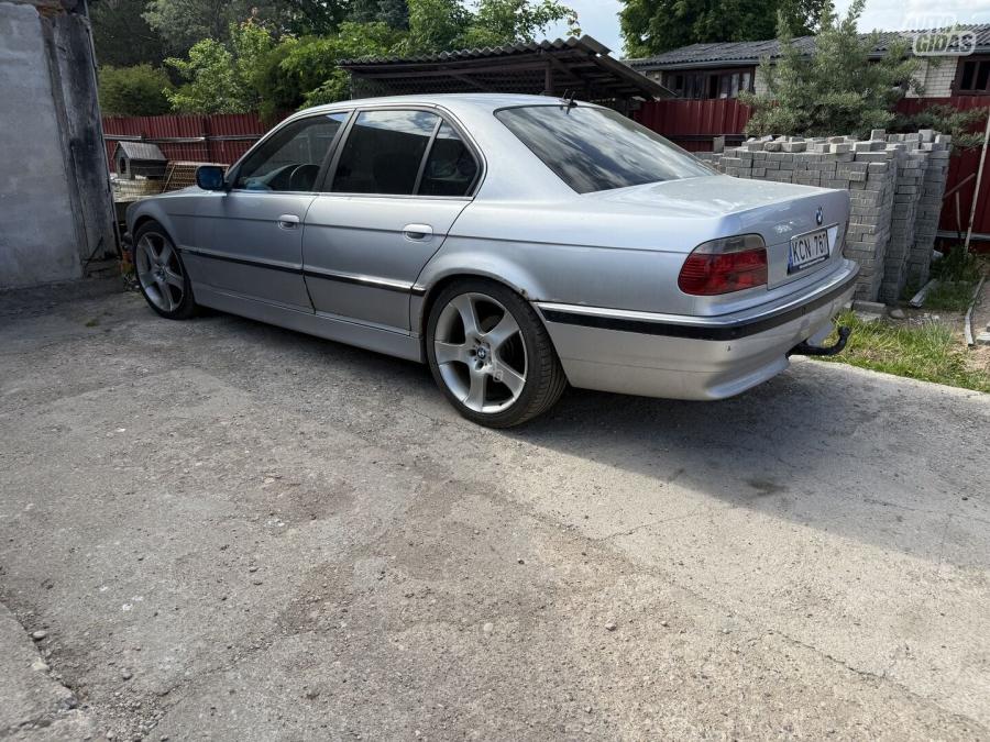 Pelēks BMW 730 2000 Kauņa, ar dzinēja tilpumu 2.90 L un nobraukumu 375 tūkst. km par 4499 €, foto 6 vietnē AUTOMOTO.COM.LV