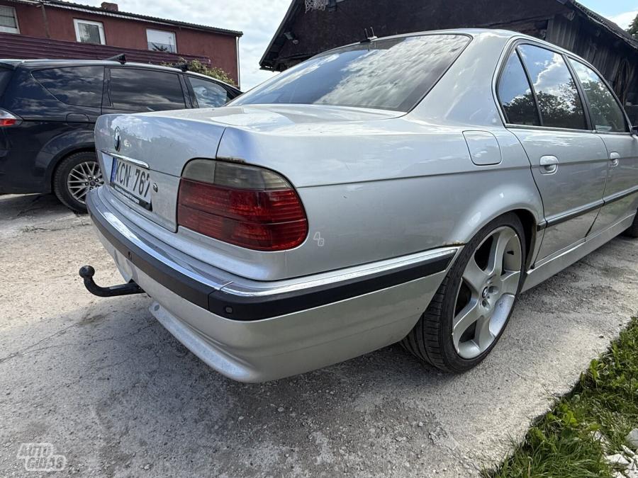 Pelēks BMW 730 2000 Kauņa, ar dzinēja tilpumu 2.90 L un nobraukumu 375 tūkst. km par 4499 €, foto 10 vietnē AUTOMOTO.COM.LV