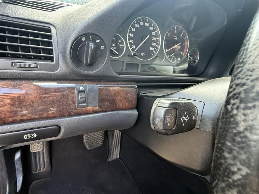 Pelēks BMW 730 2000 Kauņa, ar dzinēja tilpumu 2.90 L un nobraukumu 375 tūkst. km par 4499 €, foto 13 vietnē AUTOMOTO.COM.LV