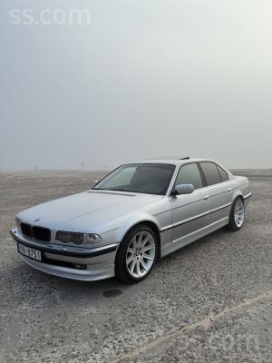 Grey BMW 730 2000 in Liepaja, with an engine capacity of 3.00 L and mileage of 0 thousand km for 4450 €, photo 3 on AUTOMOTO.COM.LV