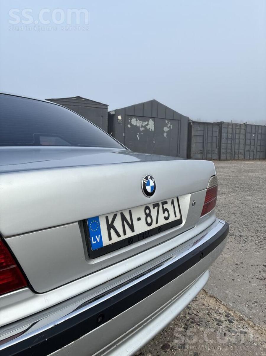 Grey BMW 730 2000 in Liepaja, with an engine capacity of 3.00 L and mileage of 0 thousand km for 4450 €, photo 12 on AUTOMOTO.COM.LV