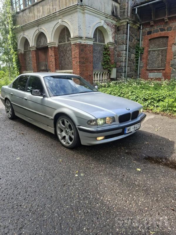 Pelēks BMW 730 2000 Madona, ar dzinēja tilpumu 3.00 L un nobraukumu 430 tūkst. km par 5250 €, foto 2 vietnē AUTOMOTO.COM.LV