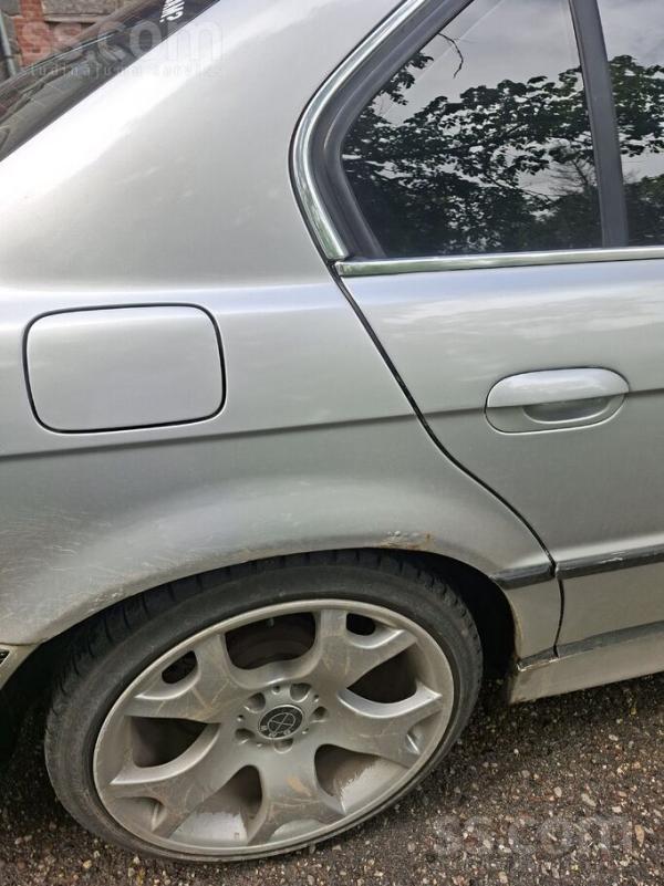 Pelēks BMW 730 2000 Madona, ar dzinēja tilpumu 3.00 L un nobraukumu 430 tūkst. km par 4990 €, foto 10 vietnē AUTOMOTO.COM.LV
