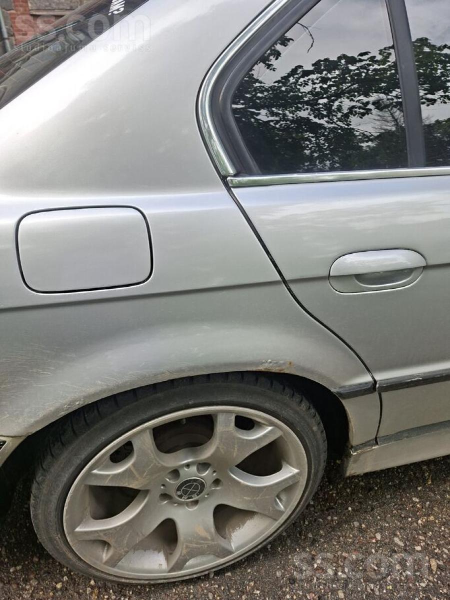 Grey BMW 730 2000 in Madona, with an engine capacity of 3.00 L and mileage of 430 thousand km for 4990 €, photo 11 on AUTOMOTO.COM.LV