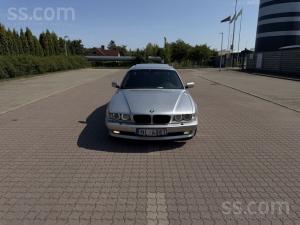 Pelēks BMW 730 2000 Jelgava, ar dzinēja tilpumu 3.00 L un nobraukumu 33 tūkst. km par 5700 €, foto 3 vietnē AUTOMOTO.COM.LV