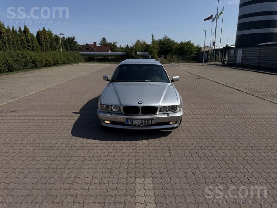 Pelēks BMW 730 2000 Jelgava, ar dzinēja tilpumu 3.00 L un nobraukumu 33 tūkst. km par 5700 €, foto 3 vietnē AUTOMOTO.COM.LV