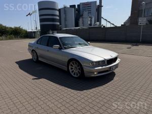 Pelēks BMW 730 2000 Jelgava, ar dzinēja tilpumu 3.00 L un nobraukumu 33 tūkst. km par 5700 €, foto 9 vietnē AUTOMOTO.COM.LV