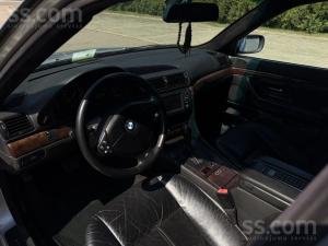 Pelēks BMW 730 2000 Jelgava, ar dzinēja tilpumu 3.00 L un nobraukumu 33 tūkst. km par 5700 €, foto 10 vietnē AUTOMOTO.COM.LV