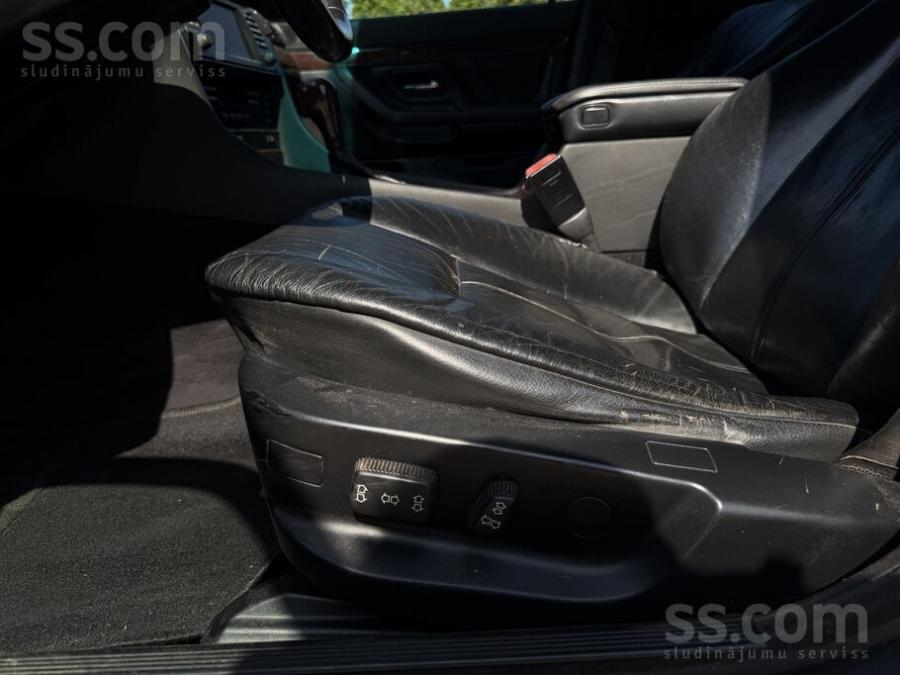 Pelēks BMW 730 2000 Jelgava, ar dzinēja tilpumu 3.00 L un nobraukumu 33 tūkst. km par 5700 €, foto 13 vietnē AUTOMOTO.COM.LV