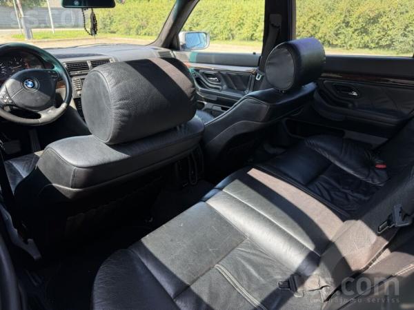 Grey BMW 730 2000 in Jelgava, with an engine capacity of 3.00 L and mileage of 334 thousand km for 5500 €, photo 10 on AUTOMOTO.COM.LV