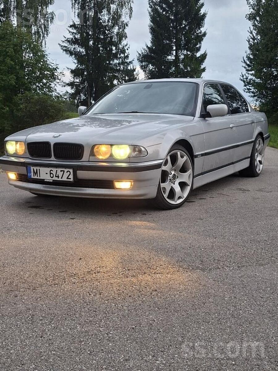 Pelēks BMW 730 2000 Madona, ar dzinēja tilpumu 3.00 L un nobraukumu 432 tūkst. km par 3700 €, foto 1 vietnē AUTOMOTO.COM.LV