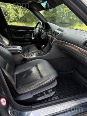 Grey BMW 730 2001 in Liepaja, with an engine capacity of 3.00 L and mileage of 414 thousand km for 4650 €, photo 9 on AUTOMOTO.COM.LV