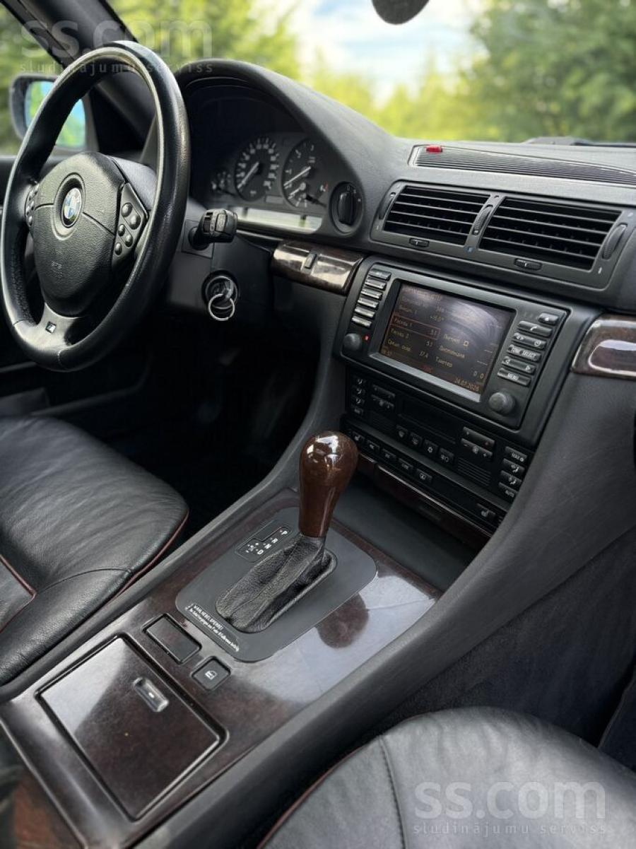 Grey BMW 730 2001 in Liepaja, with an engine capacity of 3.00 L and mileage of 414 thousand km for 4650 €, photo 10 on AUTOMOTO.COM.LV