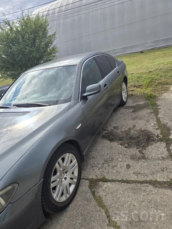 Pelēks BMW 730 2003 Rīga, ar dzinēja tilpumu 3.00 L un nobraukumu 443 tūkst. km par 2200 €, foto 2 vietnē AUTOMOTO.COM.LV