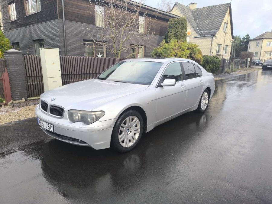 Pelēks BMW 730 2003 Kauņa, ar dzinēja tilpumu 3.00 L un nobraukumu 360 tūkst. km par 2999 €, foto 1 vietnē AUTOMOTO.COM.LV