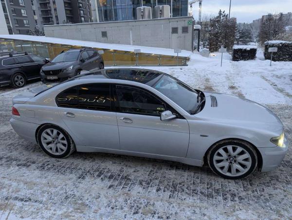 Grey BMW 730 2003 in Vilnius, with an engine capacity of 3.00 L and mileage of 391 thousand km for 1850 €, photo 3 on AUTOMOTO.COM.LV