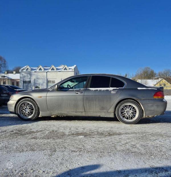 Grey BMW 730 2003 in Kedainiai, with an engine capacity of 2.99 L and mileage of 430 thousand km for 2100 €, photo 7 on AUTOMOTO.COM.LV