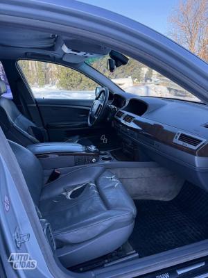 Pelēks BMW 730 2003 Šilutė, ar dzinēja tilpumu 3.00 L un nobraukumu 400 tūkst. km par 1850 €, foto 14 vietnē AUTOMOTO.COM.LV