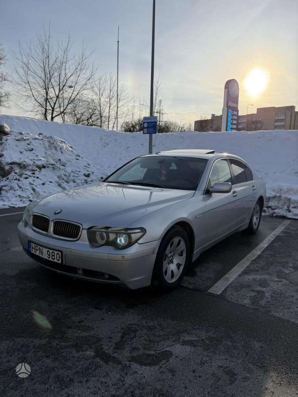 Pelēks BMW 730 2003 Viļņa, ar dzinēja tilpumu 3.00 L un nobraukumu 400 tūkst. km par 2499 €, foto 1 vietnē AUTOMOTO.COM.LV