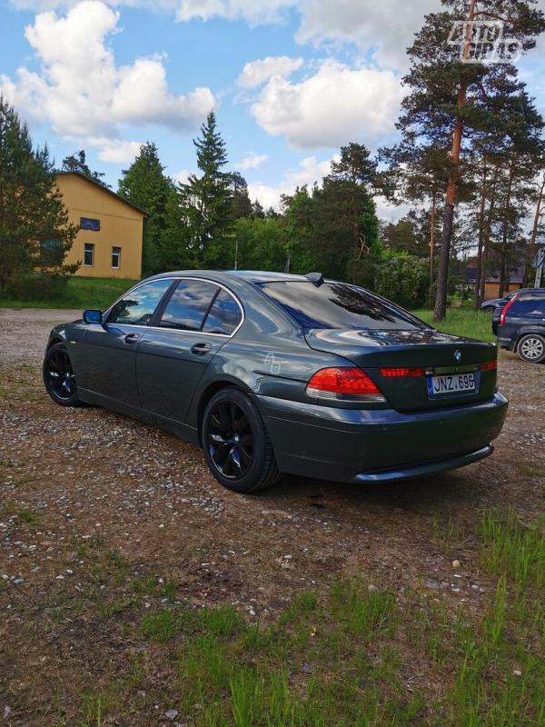Grey BMW 730 2003 in Vilnius, with an engine capacity of 3.00 L and mileage of 429 thousand km for 2950 €, photo 7 on AUTOMOTO.COM.LV