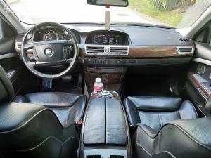 Grey BMW 730 2003 in Vilnius, with an engine capacity of 3.00 L and mileage of 429 thousand km for 2950 €, photo 12 on AUTOMOTO.COM.LV
