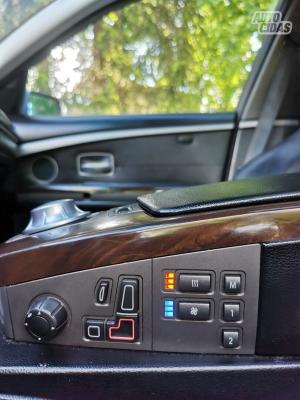 Grey BMW 730 2003 in Vilnius, with an engine capacity of 3.00 L and mileage of 429 thousand km for 2950 €, photo 14 on AUTOMOTO.COM.LV