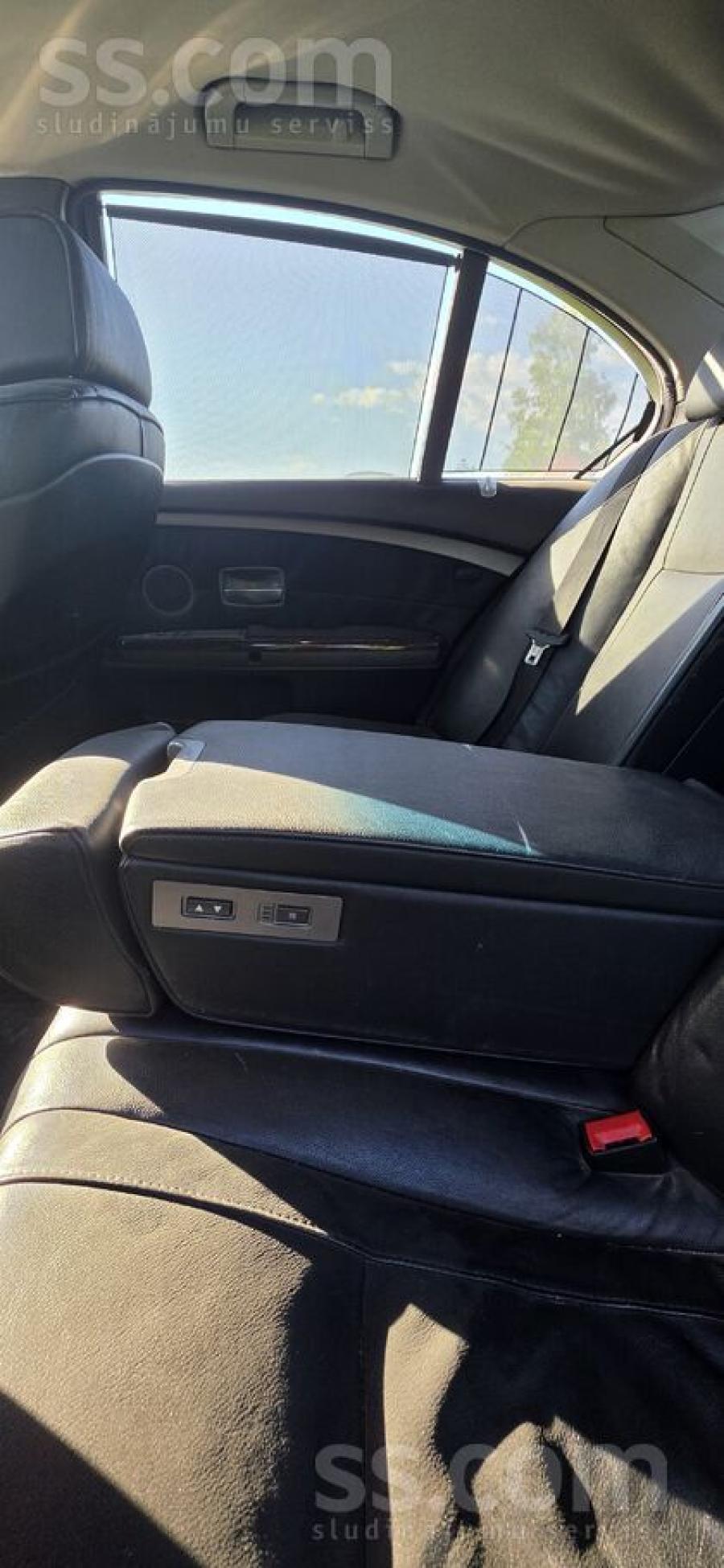 Grey BMW 730 2003 in Rezekne, with an engine capacity of 3.00 L and mileage of 436 thousand km for 2700 €, photo 6 on AUTOMOTO.COM.LV