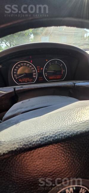 Grey BMW 730 2003 in Rezekne, with an engine capacity of 3.00 L and mileage of 436 thousand km for 2700 €, photo 8 on AUTOMOTO.COM.LV