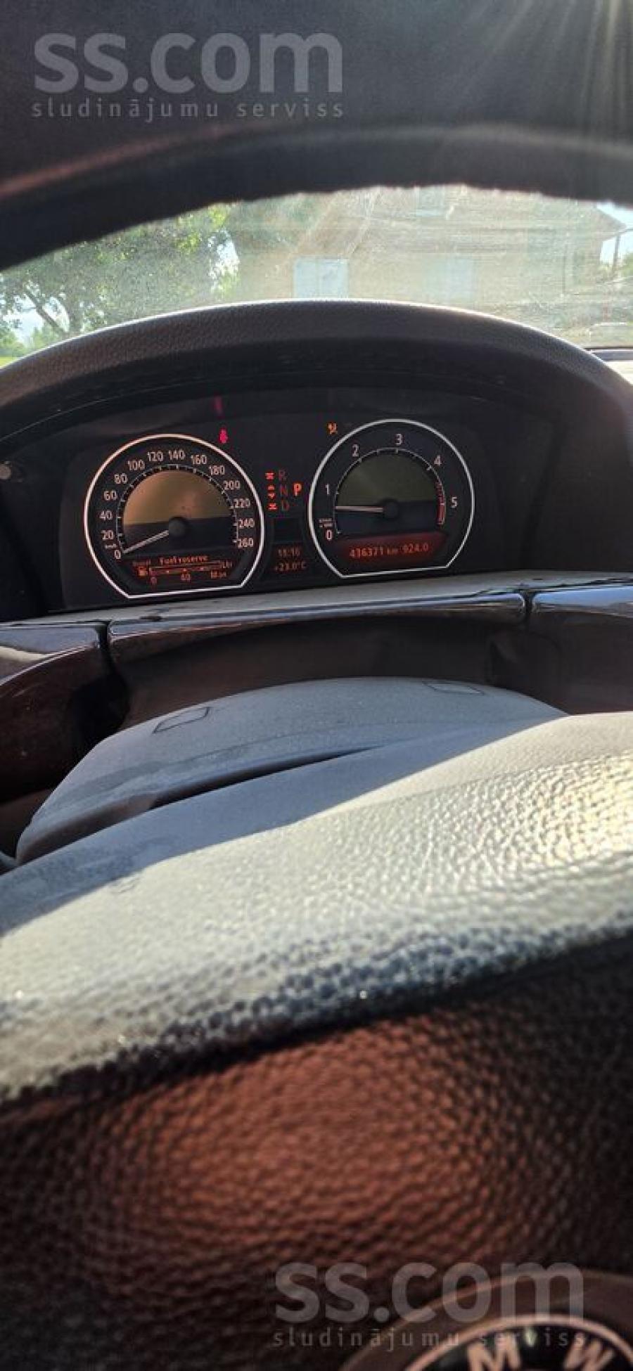 Grey BMW 730 2003 in Rezekne, with an engine capacity of 3.00 L and mileage of 436 thousand km for 2700 €, photo 8 on AUTOMOTO.COM.LV