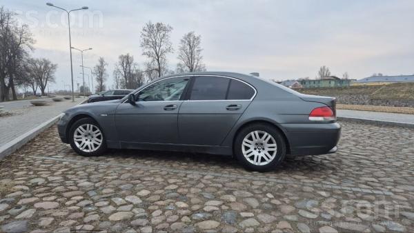 Grey BMW 730 2003 in Riga, with an engine capacity of 3.00 L and mileage of 450 thousand km for 3000 €, photo 4 on AUTOMOTO.COM.LV