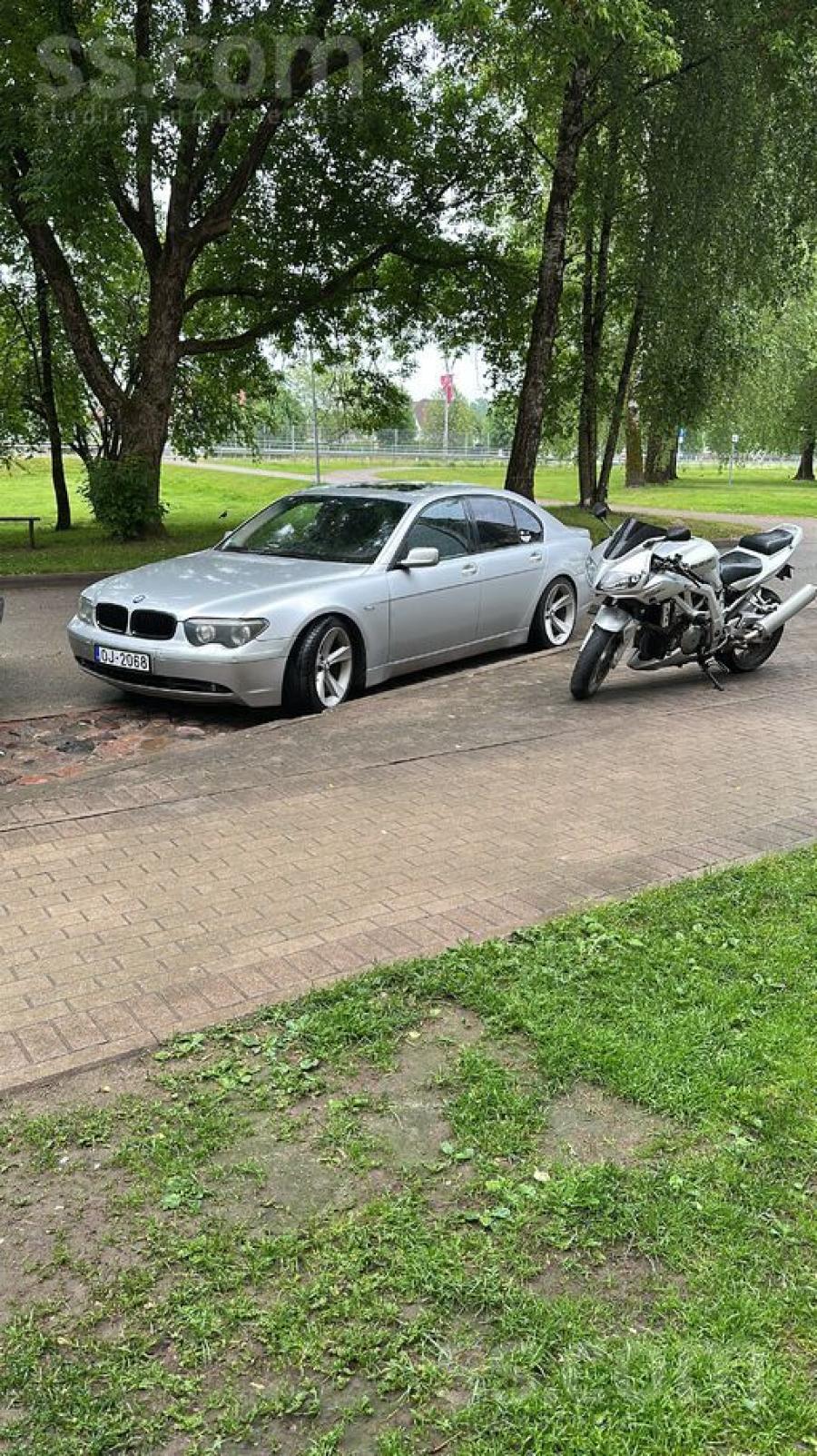 Pelēks BMW 730 2003 Aizkraukle, ar dzinēja tilpumu 3.00 L un nobraukumu 443 tūkst. km par 4550 €, foto 1 vietnē AUTOMOTO.COM.LV
