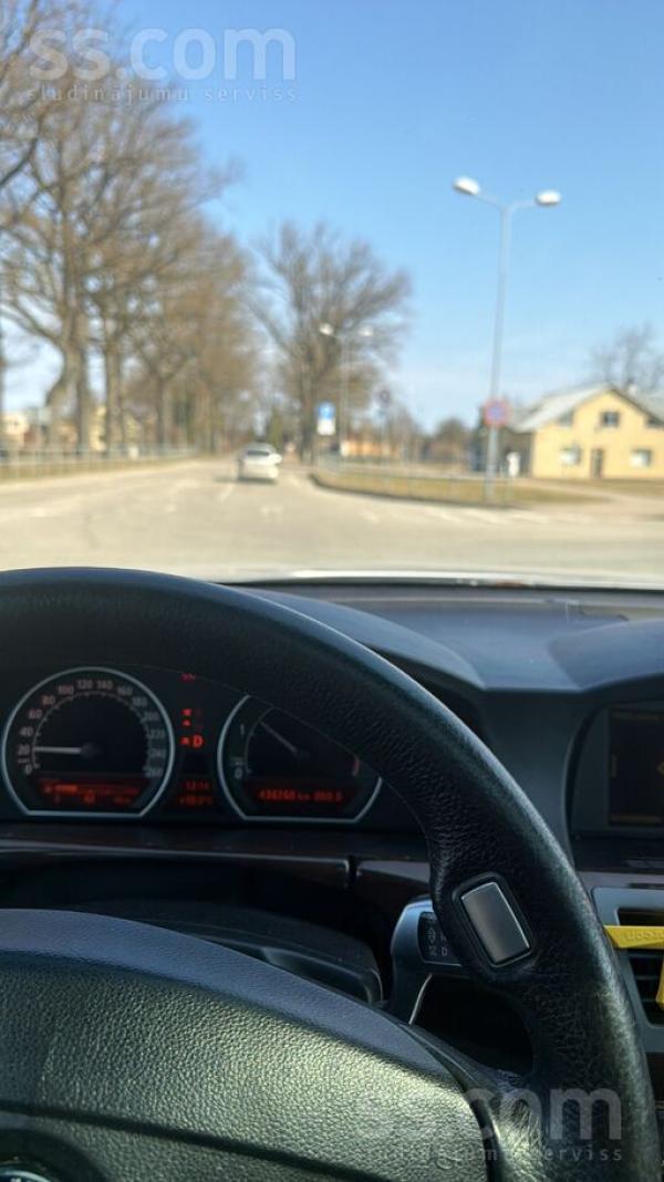 Серый БМВ 730 2003 в Айзкраукле, объемом двигателя 3.00 л и пробегом 443 тыс. км за 4550 €, фото 2 на AUTOMOTO.COM.LV