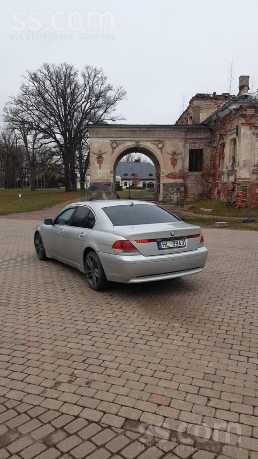 Pelēks BMW 730 2003 Gulbene, ar dzinēja tilpumu 3.00 L un nobraukumu 399 tūkst. km par 3000 €, foto 3 vietnē AUTOMOTO.COM.LV