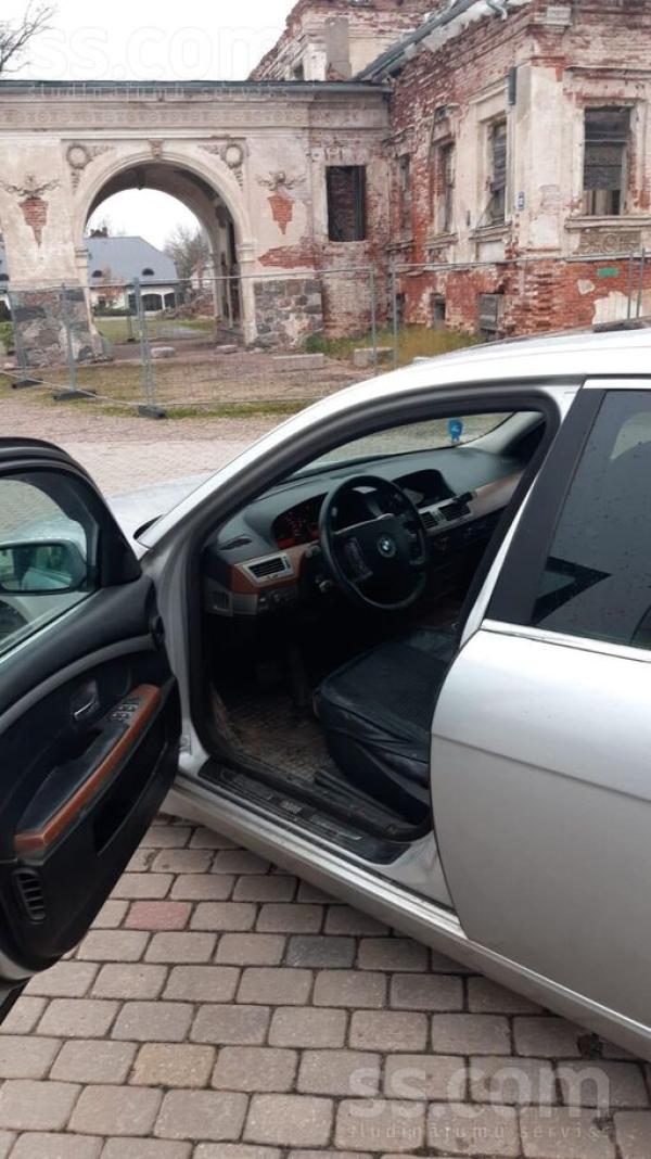 Pelēks BMW 730 2003 Gulbene, ar dzinēja tilpumu 3.00 L un nobraukumu 399 tūkst. km par 3000 €, foto 6 vietnē AUTOMOTO.COM.LV
