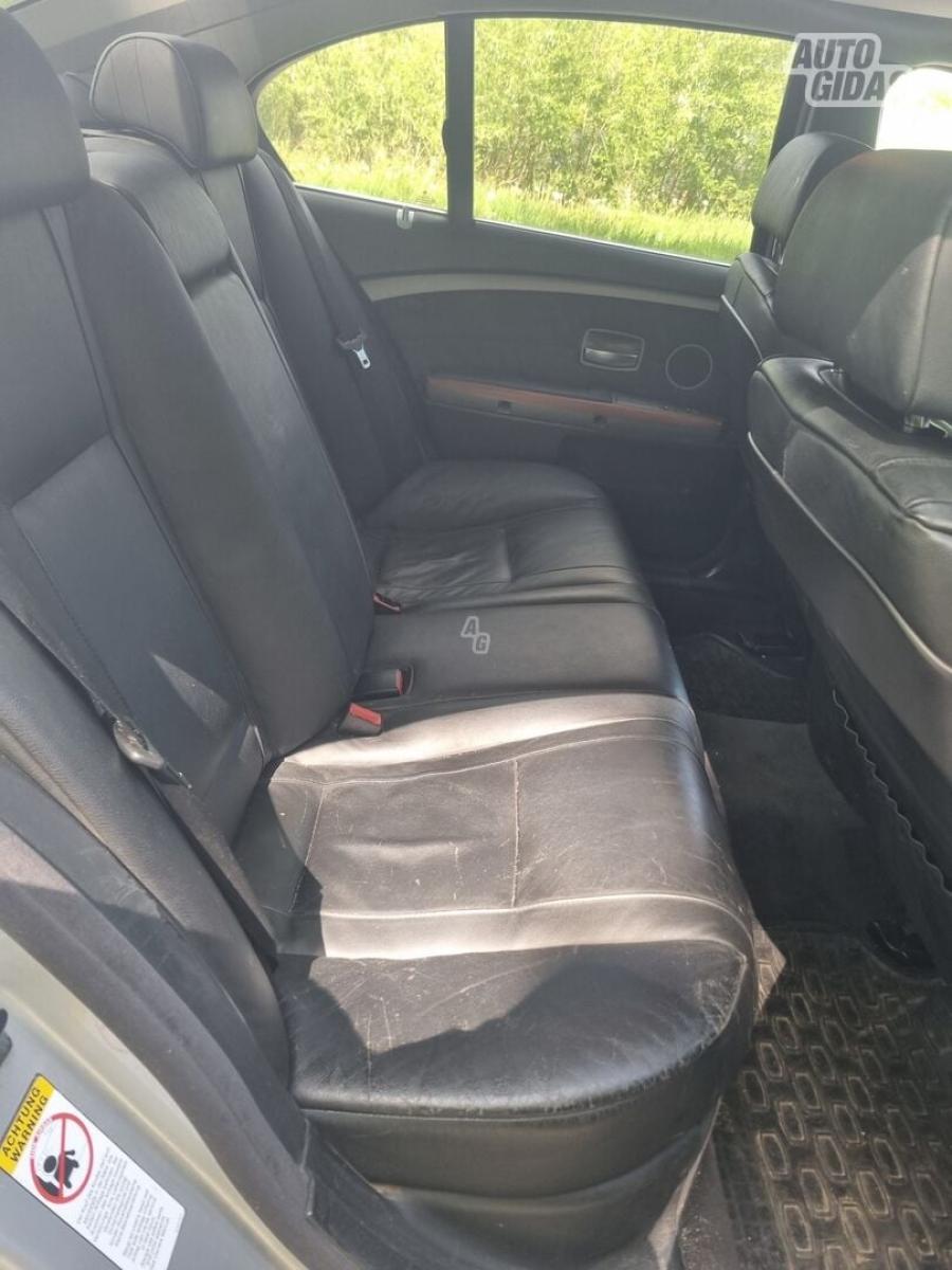Pelēks BMW 730 2003 Kauņa, ar dzinēja tilpumu 3.00 L un nobraukumu 400 tūkst. km par 2000 €, foto 13 vietnē AUTOMOTO.COM.LV
