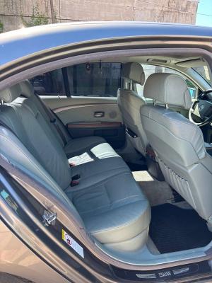 Grey BMW 730 2003 in Narva, with an engine capacity of 3.00 L and mileage of 321 thousand km for 2990 €, photo 19 on AUTOMOTO.COM.LV