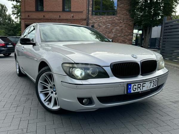 Pelēks BMW 730 2003 Panevēža, ar dzinēja tilpumu 3.00 L un nobraukumu 0 tūkst. km par 2599 €, foto 5 vietnē AUTOMOTO.COM.LV
