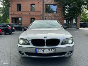 Pelēks BMW 730 2003 Panevēža, ar dzinēja tilpumu 3.00 L un nobraukumu 0 tūkst. km par 2500 €, foto 4 vietnē AUTOMOTO.COM.LV