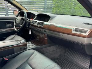 Pelēks BMW 730 2003 Panevēža, ar dzinēja tilpumu 3.00 L un nobraukumu 0 tūkst. km par 2500 €, foto 15 vietnē AUTOMOTO.COM.LV