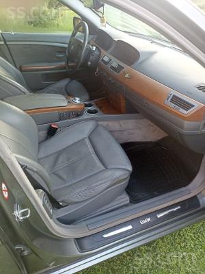 Pelēks BMW 730 2003 Gulbene, ar dzinēja tilpumu 3.00 L un nobraukumu 559 tūkst. km par 2850 €, foto 11 vietnē AUTOMOTO.COM.LV