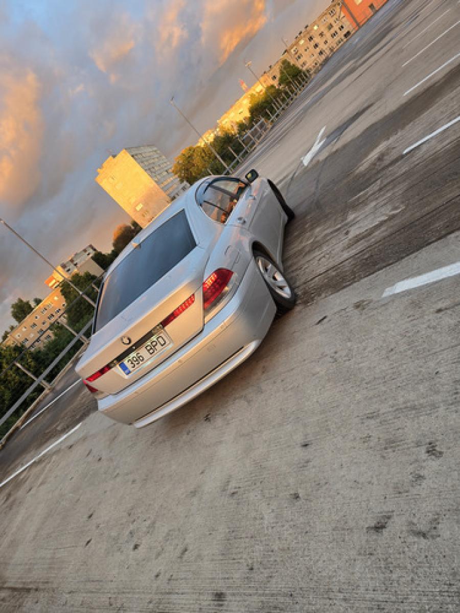 Pelēks BMW 730 2003 Narva, ar dzinēja tilpumu 3.00 L un nobraukumu 272 tūkst. km par 2500 €, foto 4 vietnē AUTOMOTO.COM.LV