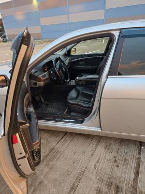 Pelēks BMW 730 2003 Narva, ar dzinēja tilpumu 3.00 L un nobraukumu 272 tūkst. km par 2500 €, foto 11 vietnē AUTOMOTO.COM.LV