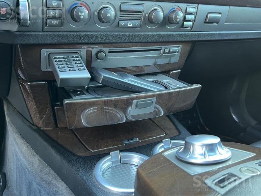 Pelēks BMW 730 2003 Jelgava, ar dzinēja tilpumu 3.00 L un nobraukumu 351 tūkst. km par 3150 €, foto 16 vietnē AUTOMOTO.COM.LV