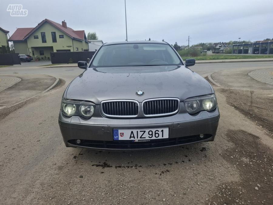 Pelēks BMW 730 2004 Kretinga, ar dzinēja tilpumu 3.00 L un nobraukumu 347 tūkst. km par 2450 €, foto 3 vietnē AUTOMOTO.COM.LV
